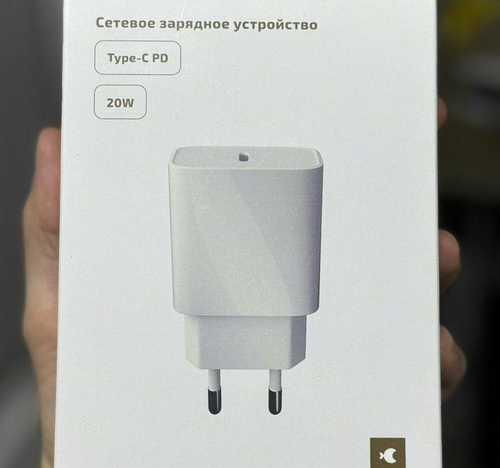 Сетевое зарядное устройство moonfish USB-C 20Вт