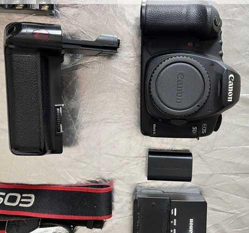 Canon EOS 5D Mark II body