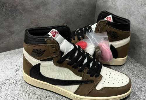 Jordan 1 Retro High OG SPTravis Scott Mocha