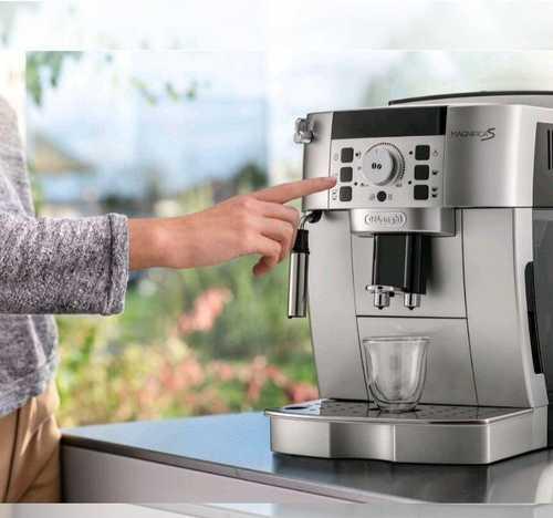 Кофемашина DeLonghi ecam 22.110.SB, серебро, новая