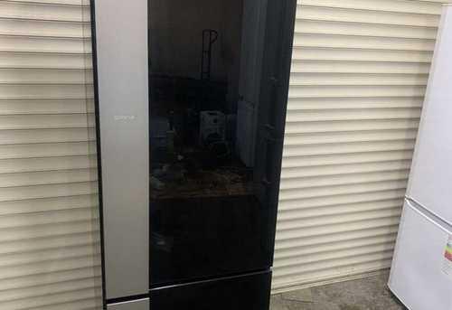 Холодильник черный зеркальный Gorenje. Словения