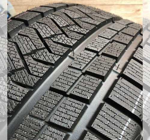Triangle Trin PL02 245/45 R19 102V