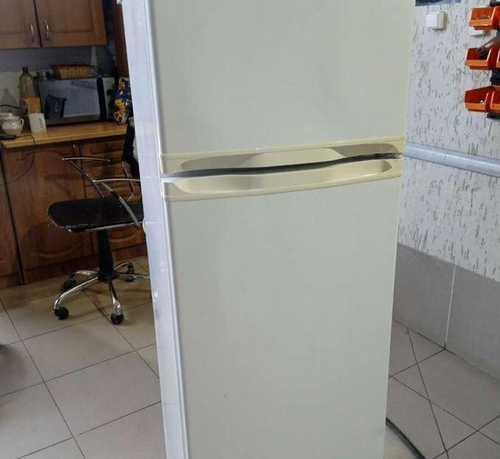 Холодильник Саратов узкий