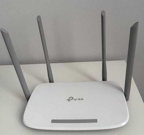 Гигабитный Wi-Fi роутер TP-Link EC220-G5