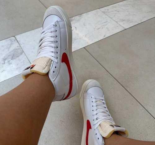 Кроссовки Nike Blazer Mid 77 Red Swoosh