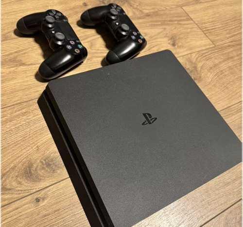 Sony playstation 4 slim