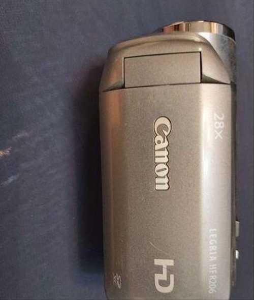 Видеокамера Canon Legria HF R206