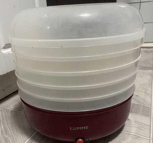 Сушилка для овощей и фруктов lumme LFD-108PP