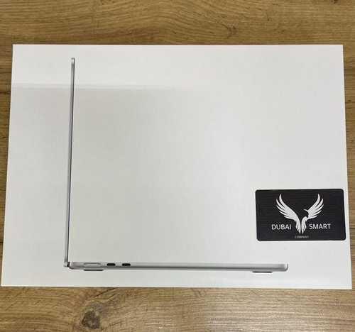 Macbook air 13 M3 8 512 silver