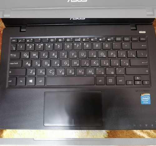 Asus x200m