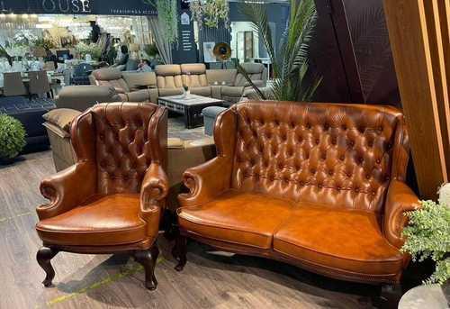Классический кожаный диван и кресло