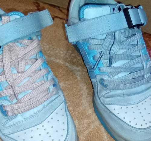 Adidas forum low bad bunny