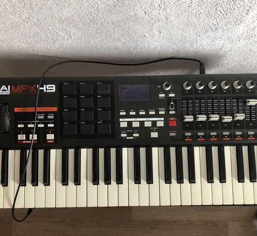 Синтезатор Akai MPK 49