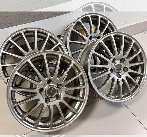 Фирменные литые диски R17 5*114.3