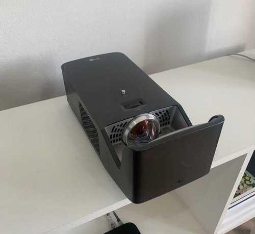 Full HD Проектор LG PF1000u ультракороткофокусный