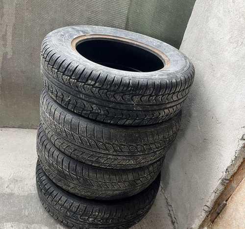 Continental CTS-1 215/60 R16C 22W