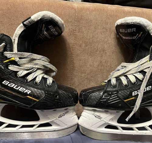 Коньки хоккейные bauer m5 pro размер 32,5 D