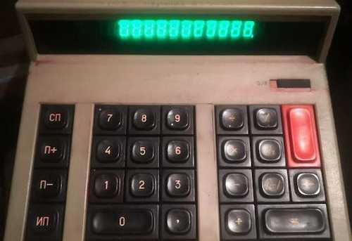 Редкий древний калькулятор СССР