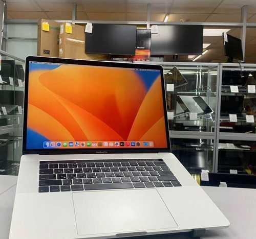 Apple MacBook Pro A1707 2017г. Core i7/ Ram 16Gb