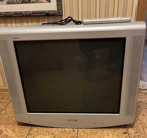 Продам телевизор Sony trinitron, 100 Гц