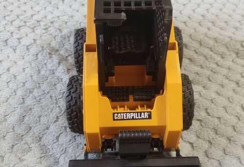 Игрушечный трактор caterpillar