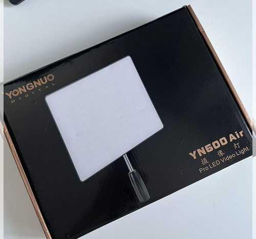 LED осветитель Yongnuo YN-600 AIR 3200-5500K