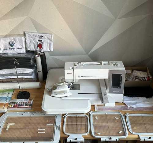 Вышивальная машина Janome Memory Craft 550E