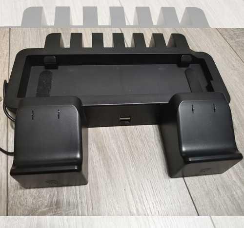 Подставка для Xbox Venom Vertical Charging Stand