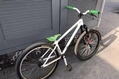 Продам лютый MTB Streed/Dirt велосипед DC Pussy