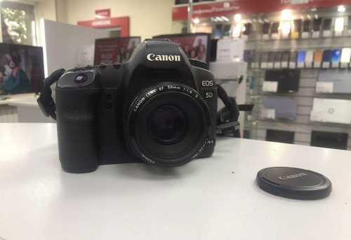 Зеркальный фотоаппарат canon eos 5D mark2