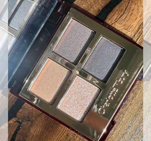 Charlotte Tilbury Uptown Girl палетка теней