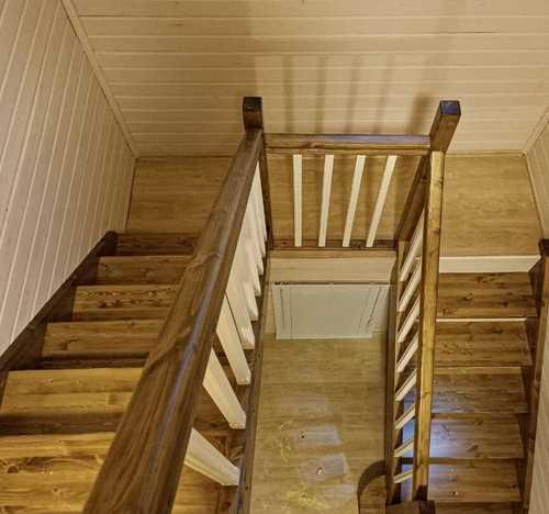 Деревянная лестница на 2этаж под ключ