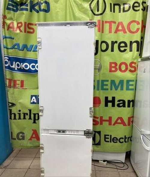 Встраиваемый холодильник Bauknecht A+