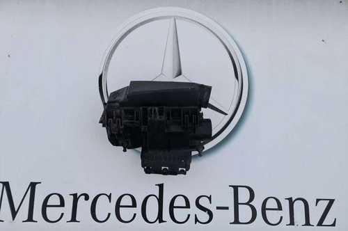 Корпус воздушного фильтра двигателя М271 Mercedes