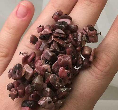 Массивное кольцо из натуральных камней