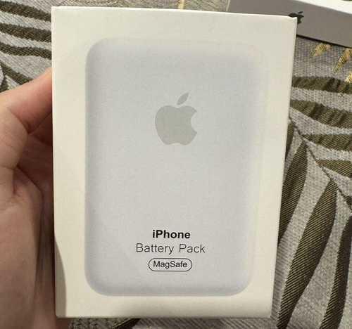 iPhone battery pack