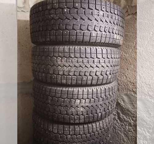 Yokohama Ice Guard F700S 205/55 R16