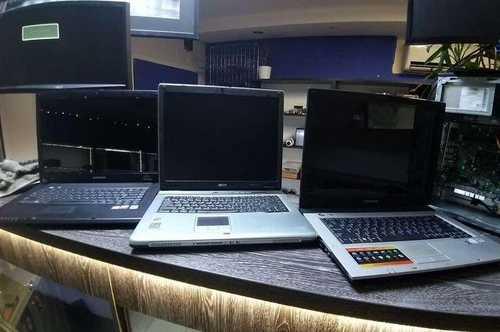 Три ноутбука старые на запчасти или разбор