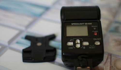 Фотовспышка Nikon Speedlight SB-600