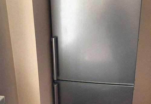 Холодильник двухкамерный LG (NO frost)