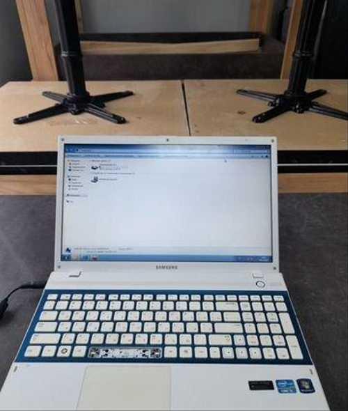 Ноутбук Samsung NP300VSA-S12RU
