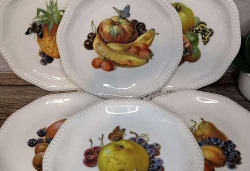 Тарелки антикварные с фруктами