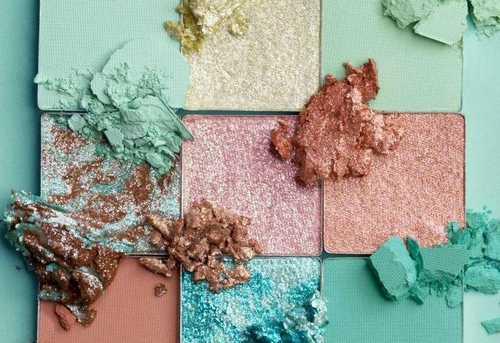 Huda Beauty Mint Obsessions палетка теней