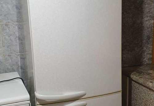 Холодильник бу атлант 1704-02