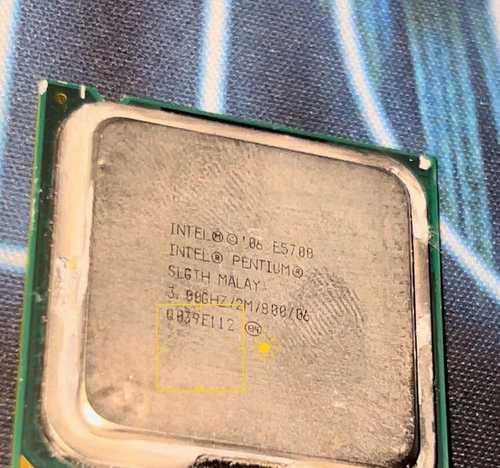 Процессор Intel pentium E5700