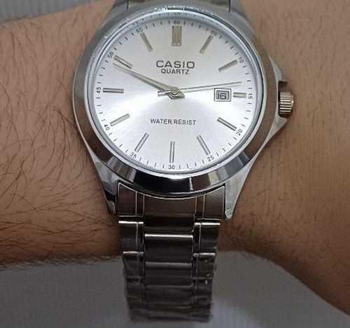 Мужские наручные часы casio