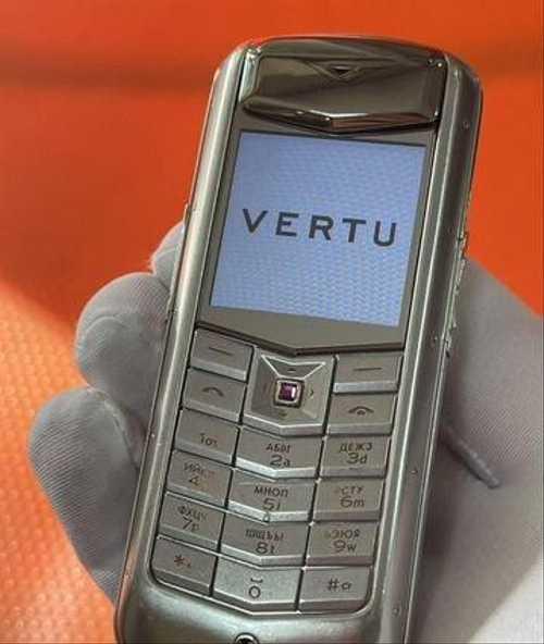 Телефон Vertu Constellation Monogram Red