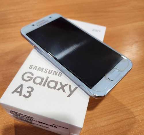 Samsung Galaxy A3 (2017) SM-A320F/DS, 2/16 ГБ