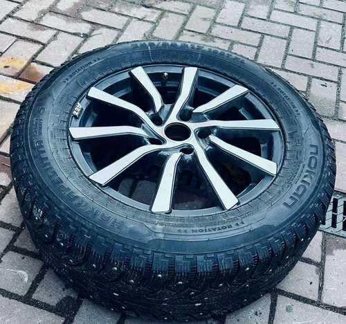Колеса в сборе r17 зимние bmw