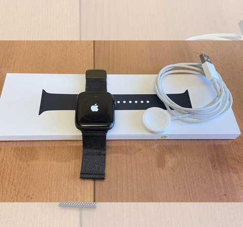 Часы apple watch se 44 mm